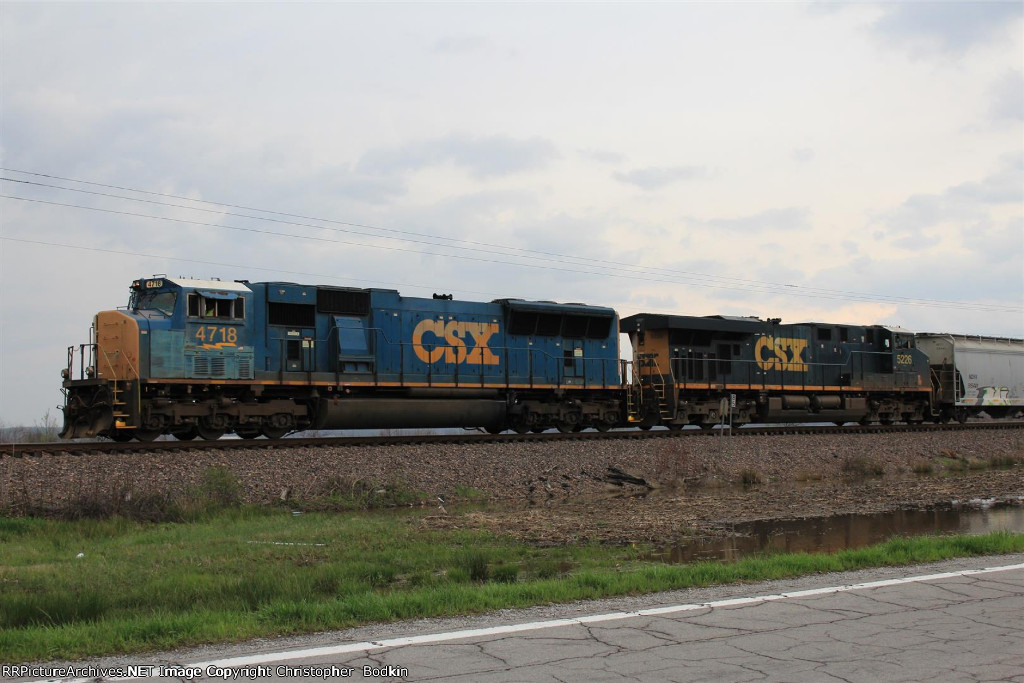 CSX 4718